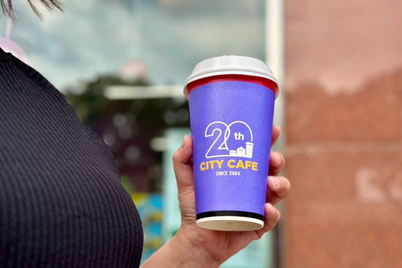 CITY CAFE推20週年品牌杯！即日起大杯以上全品項任選第二杯半價！ | LINE購物