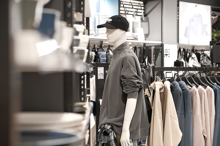 日本平價服飾Lakole登台！插旗南港lalaport4大必逛亮點，為何日本女生都愛這個niko and...姊妹品牌？ | LINE購物