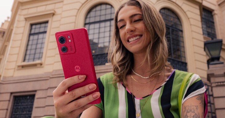 motorola edge 40 上市，市面上最薄 IP68 防塵防水新機、售價 11990 元 | LINE購物