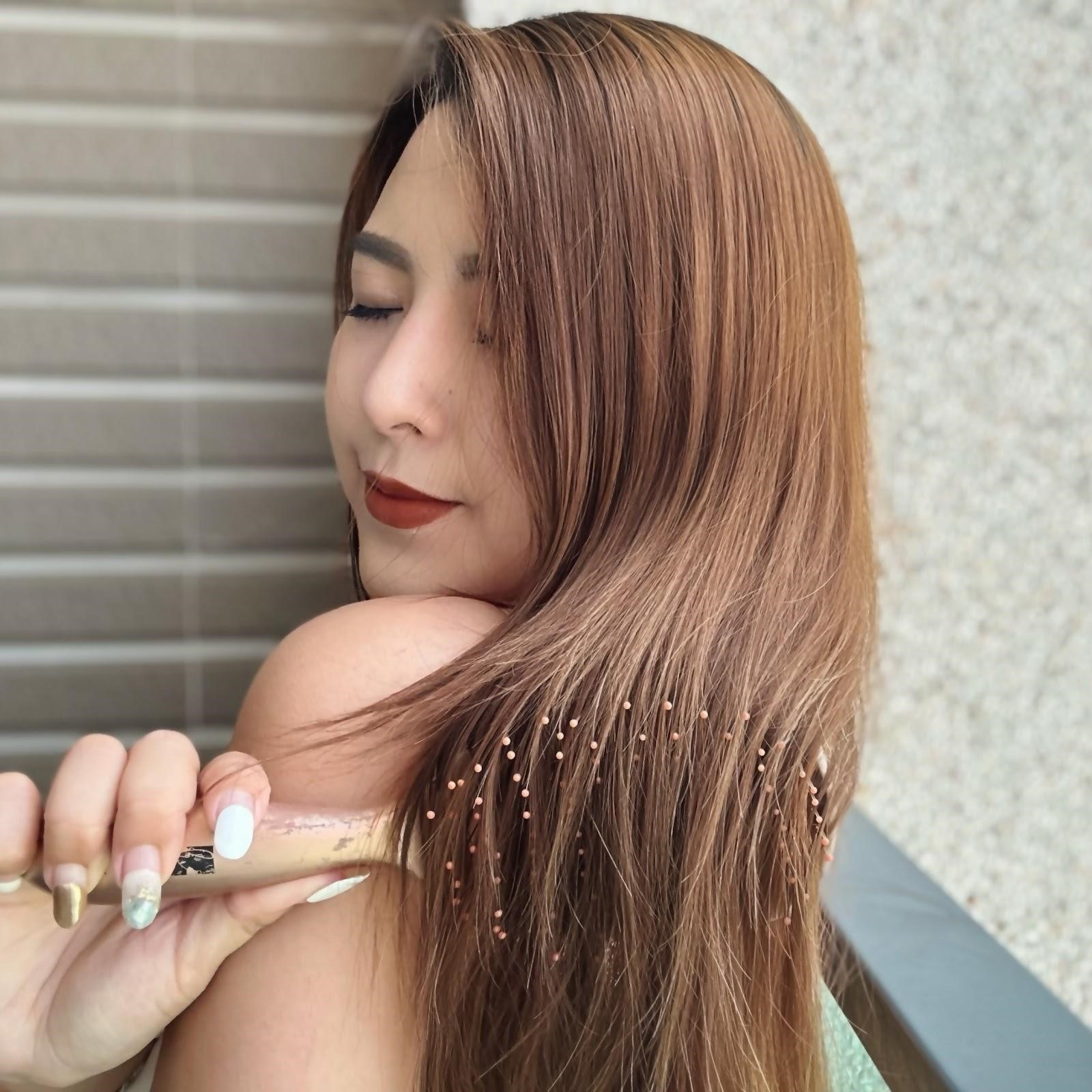 讓戀愛從髮香開始！ELASTINE伊絲婷奢華香水洗髮精讓秀髮順、亮、香，髮質變好的同時還能提升戀愛運♡ | LINE購物